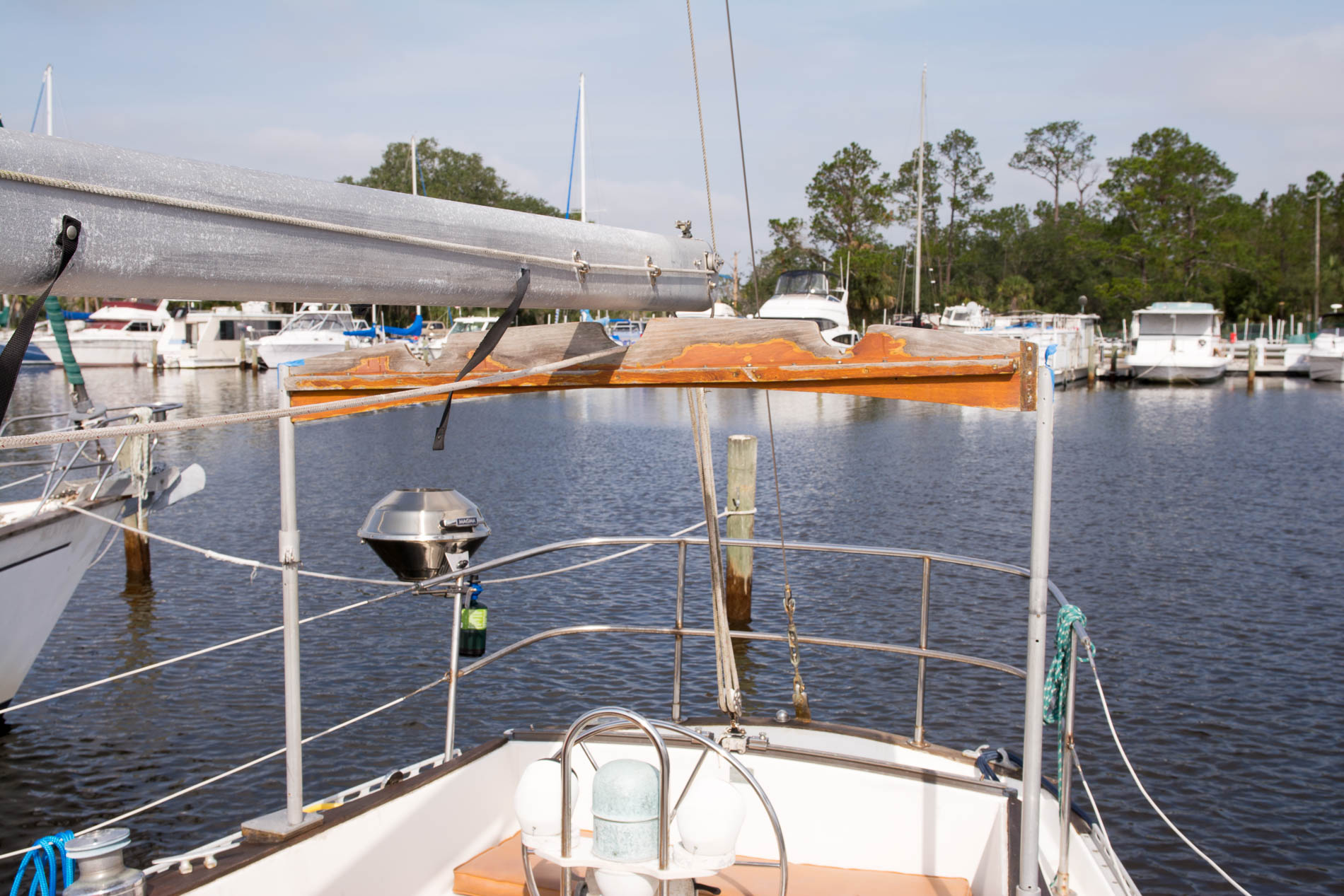 boom-gallows - The Sailing Vessel Pomaika'i